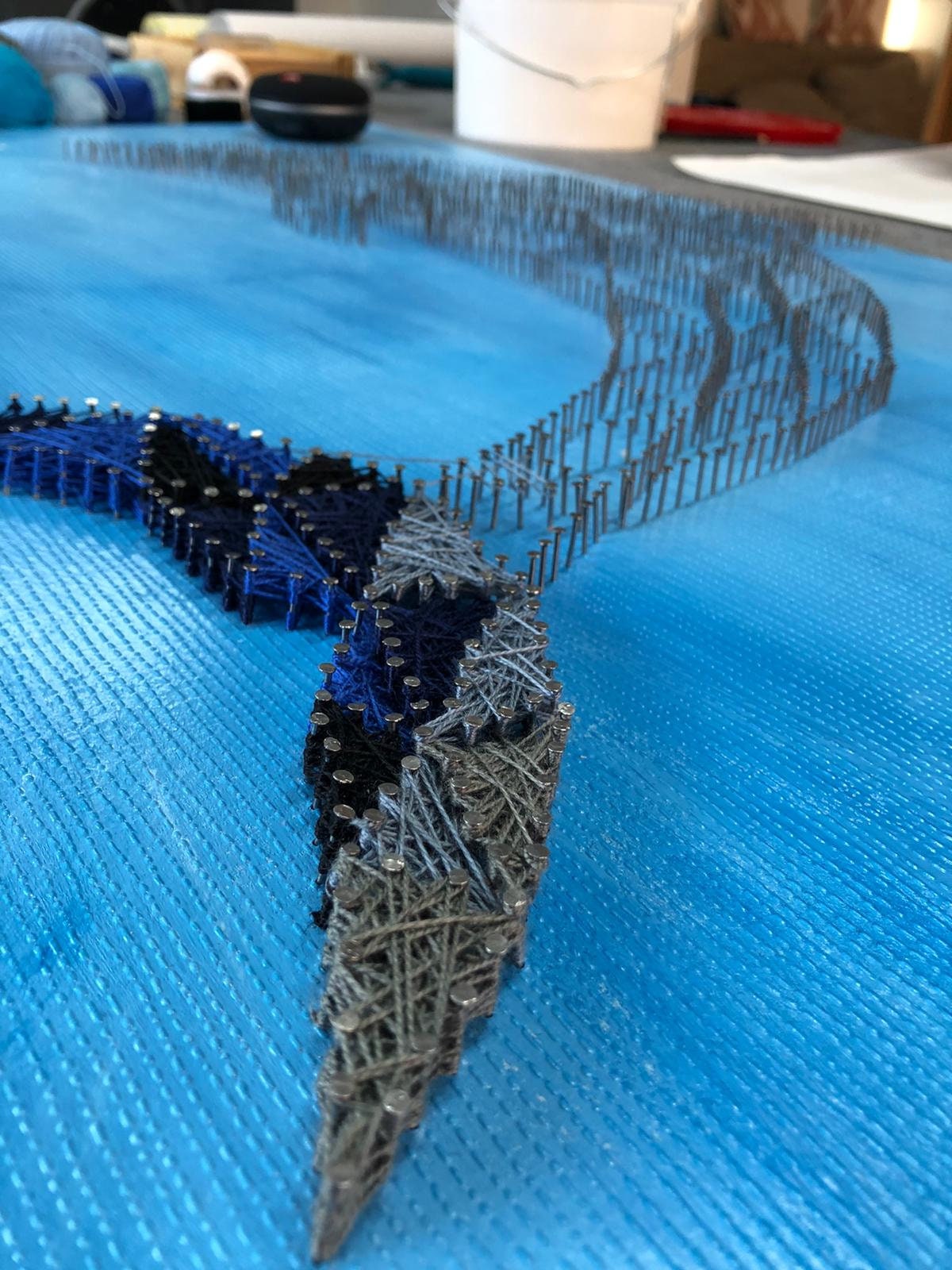 Stringart Delfin, Dolphin in geometrische Muster geteilt - Etsy.de