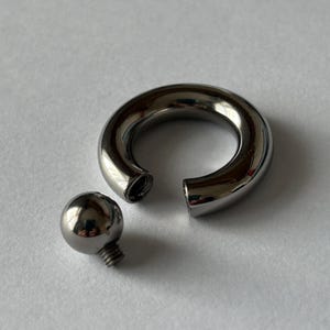 Medizinisches Titan ASTM: F-136 BCR mit eingeschraubter Kugel - PA-Ring ...