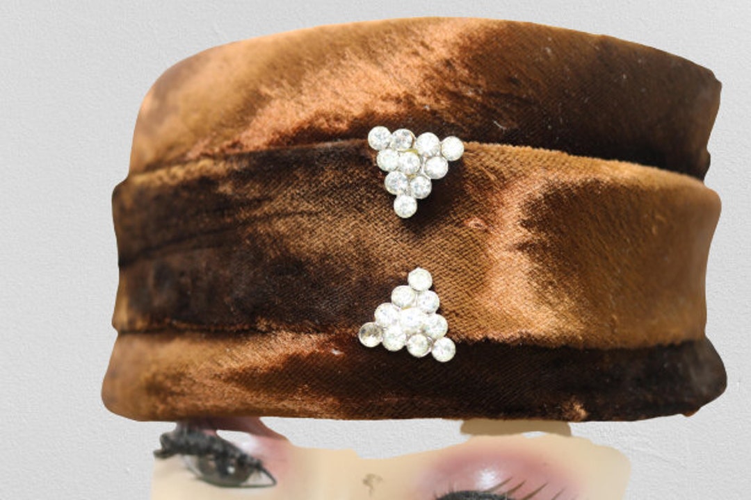 Vintage Ladies Brown Velvet Pillbox Style Hat From the 1940's - Etsy
