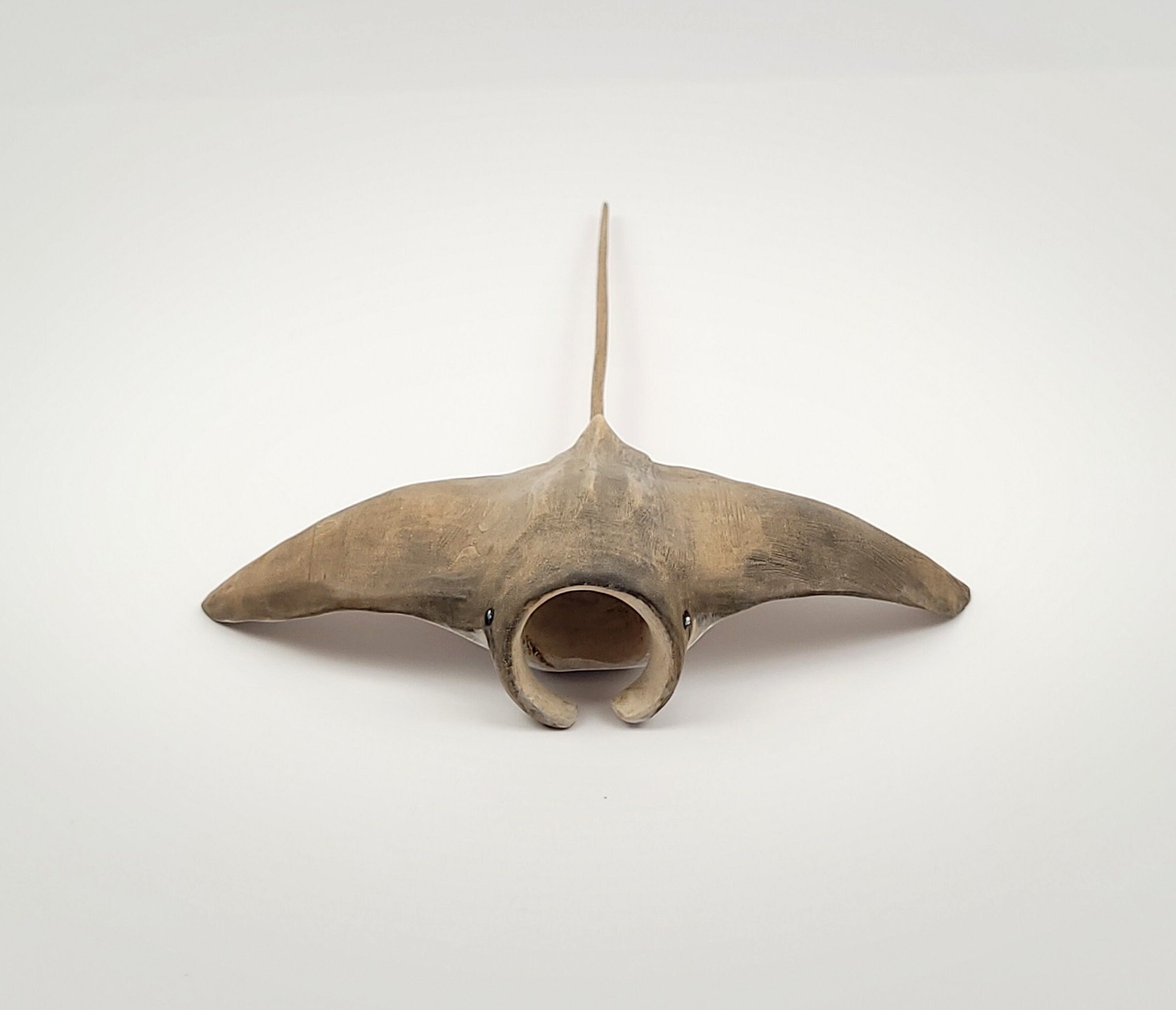 Escultura de mantarraya gris de madera, estatua de manta raya, manta de ...