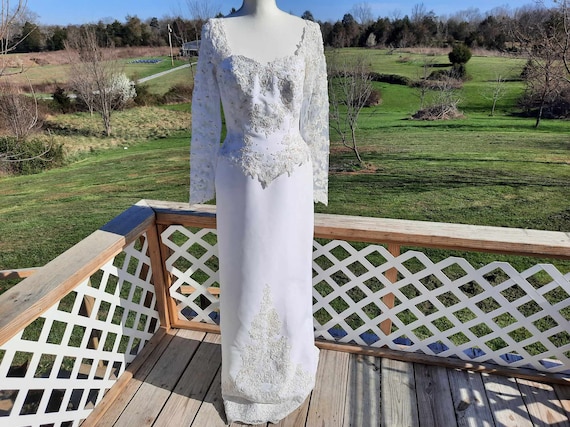 1990s-Y2K beaded wedding dress long sleeves - Gem