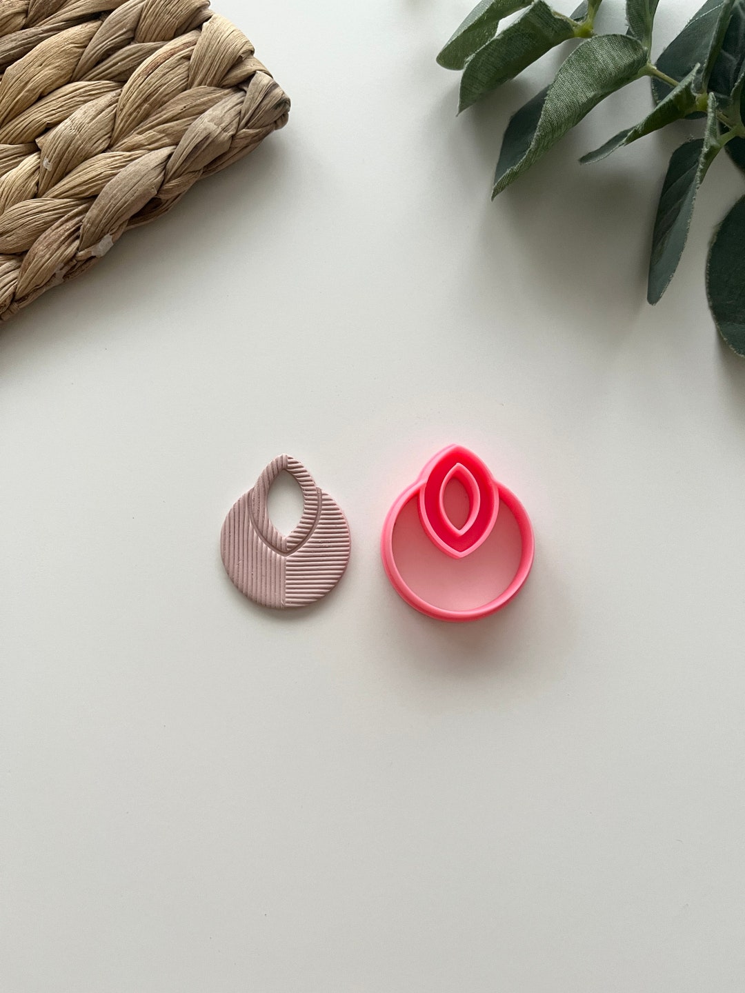 Circle With Embossed Teardrop Polymer Clay Cutters / Jewellery Tools ...