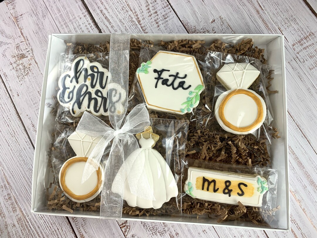 Personalized Wedding Cookies, Bridal Shower Cookies, Wedding Favors ...