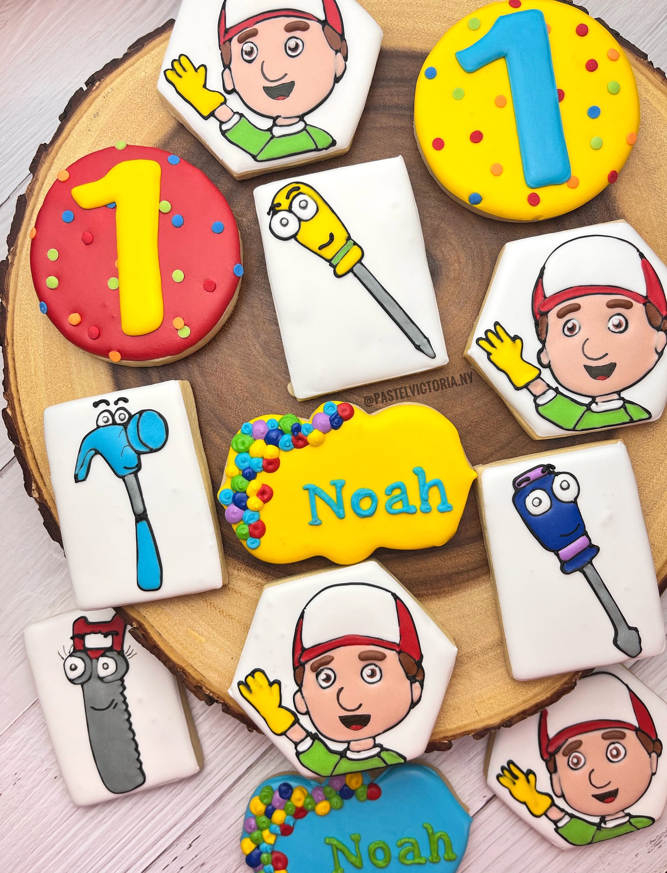 Handy Manny Fix It Background