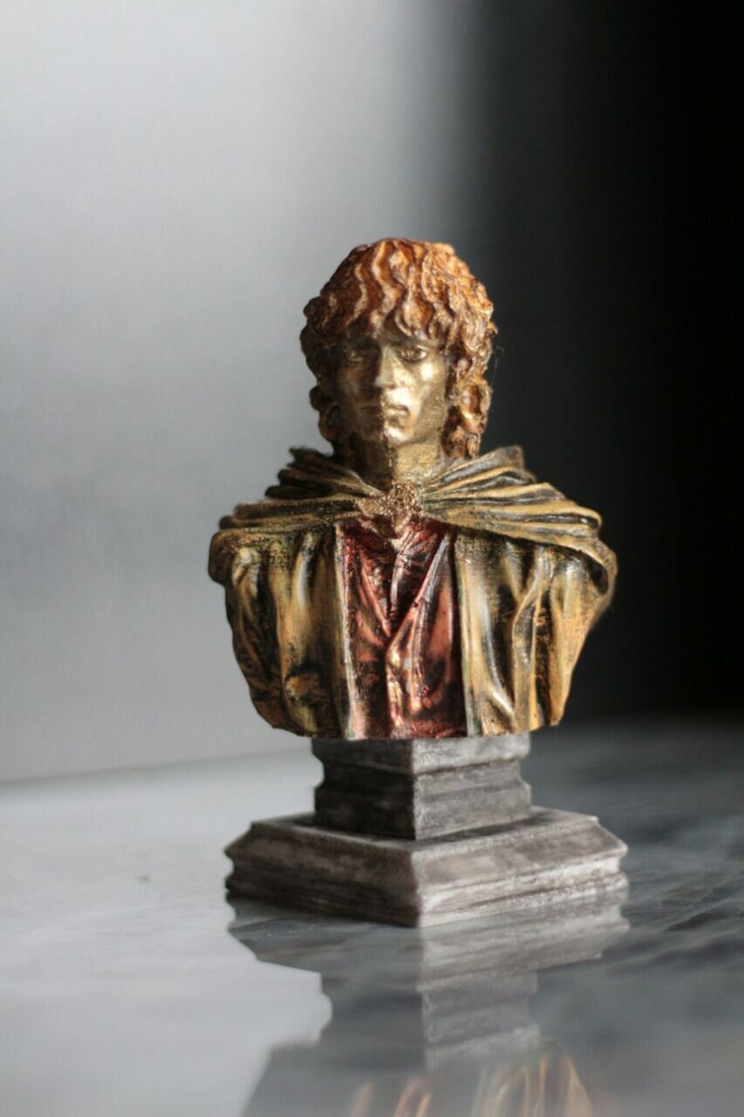 Lord of the Rings Frodo Figurine , Frodo Baggins Statue , Resin Statues ...