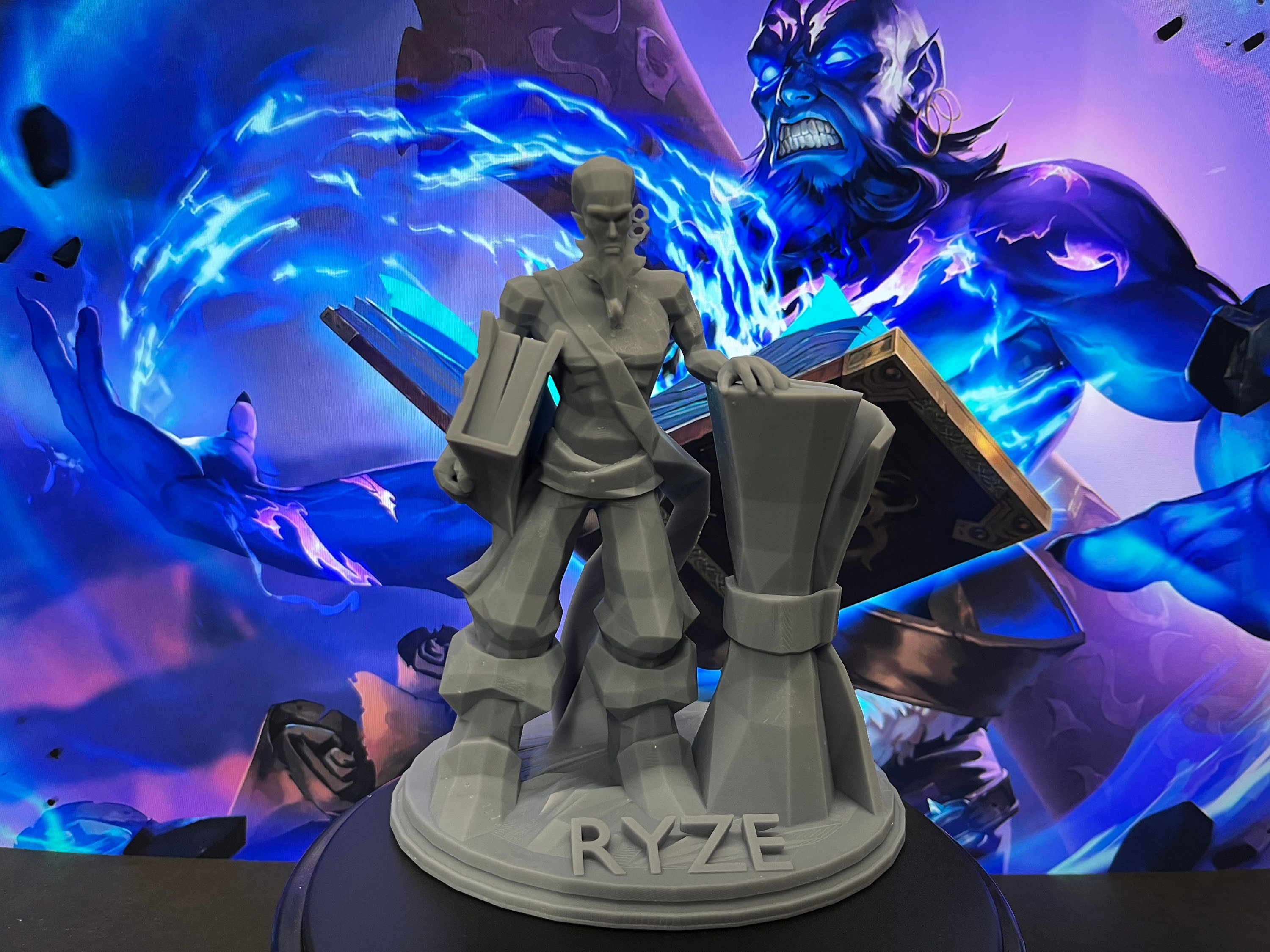 Ryze Statue