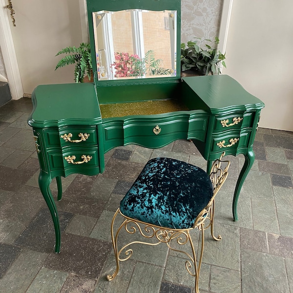 Vintage Vanity Table - Etsy