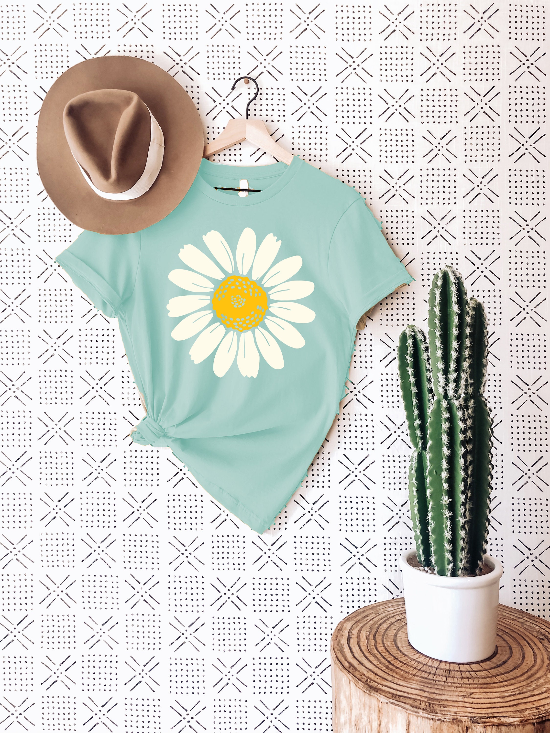 Daisy Tee, Daisy Graphic Tee, Single Daisy, Bekleidung, Grafik Tees ...
