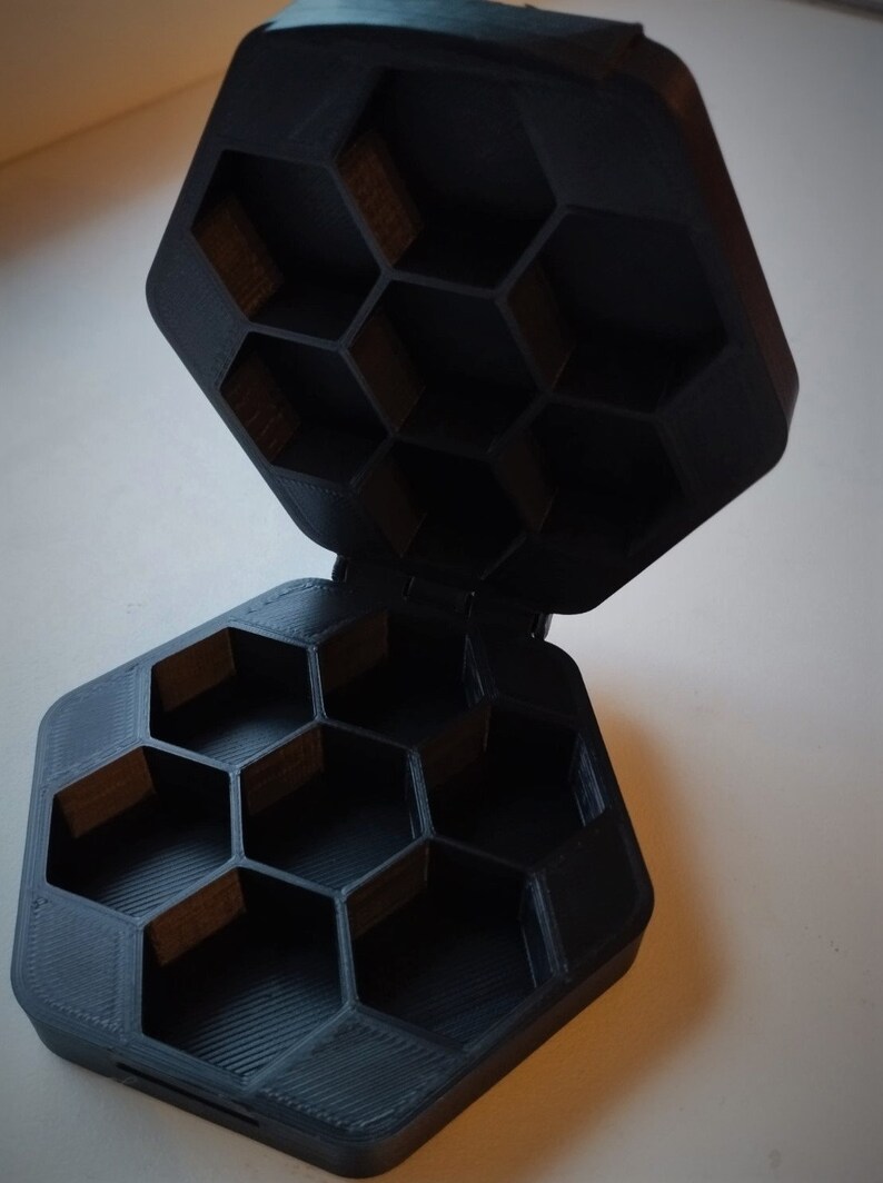 Dungeons and Dragons DND 3D Printed Dice Box for 7 Dices - Etsy