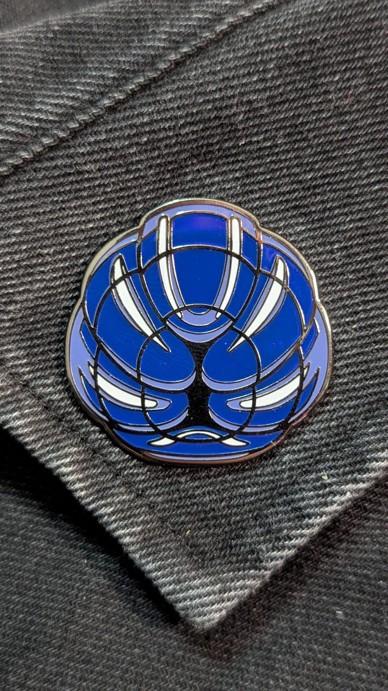 Baldur Shell - Hollow Knight Enamel Pin - Etsy