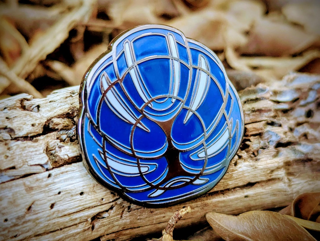 Baldur Shell - Hollow Knight Enamel Pin - Etsy