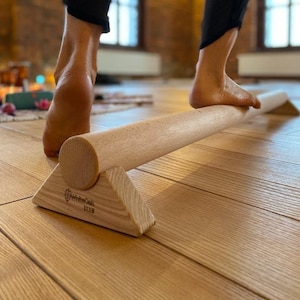Whiteoak Round Balance Beam for Home Training, Stability, Foot Strength ...