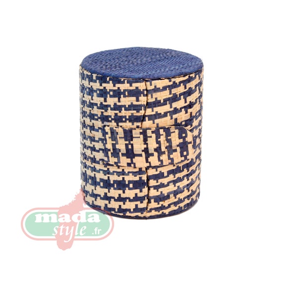 Home & Living Jewelry Storage Storage & Organization small round Raffia ...