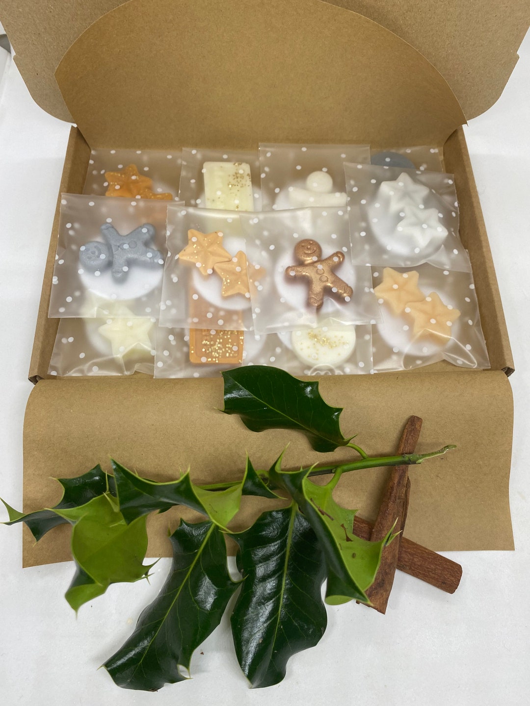Christmas Wax Melts Gift Set: Festive Scents, Hand Poured Soy Wax ...