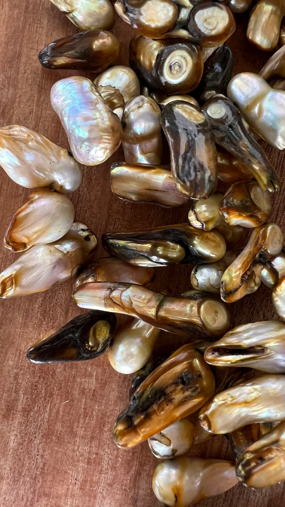 CLEARANCE - Free form Fresh Water Pearls - 3 Strand… - Gem