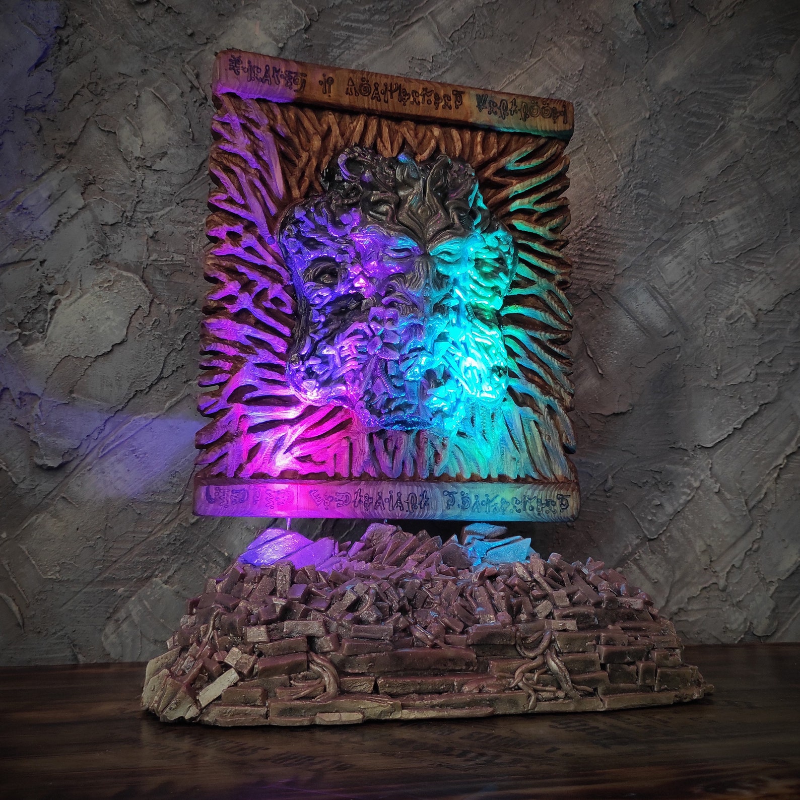 Alien Wall Sculture | Alien Head Wall | Creepy Decor | Cyberpunk Decor ...