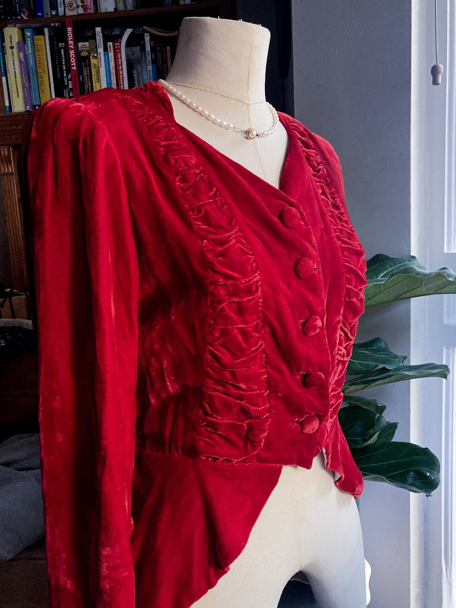 Antique Edwardian 1920s Ruby Red Silk Velvet Jacket Blazer Silk Lined S ...