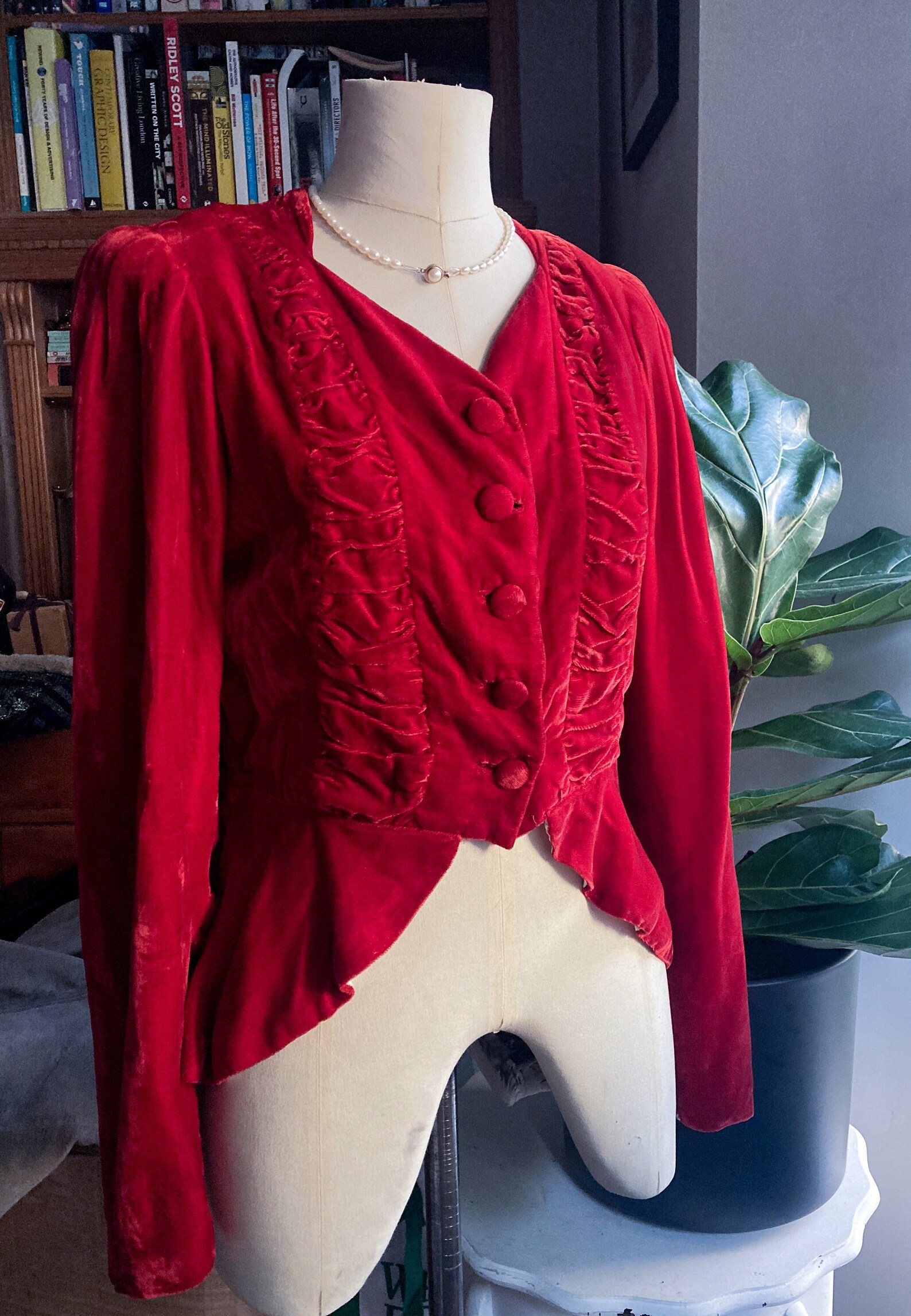 Antique Edwardian 1920s Ruby Red Silk Velvet Jacket Blazer Silk Lined S ...