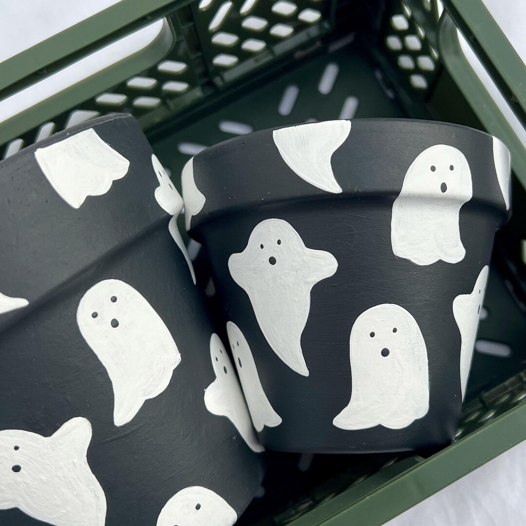 The Halloween Ghost Plant Pot - Etsy