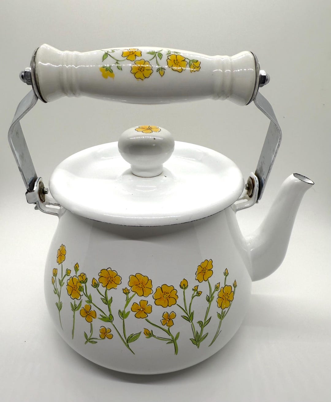 Vintage Enamelware Teapot – White With Yellow Floral Design – Retro ...