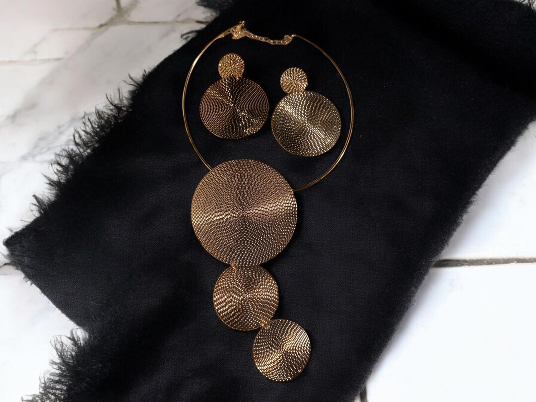 Chunky Gold Metal Disc Necklace and Clip on Earrings Set - Etsy