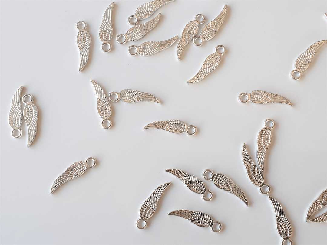 30 X Silver Wing Charms, Angel Wing Charms/ Pendants, Jewellery Making ...