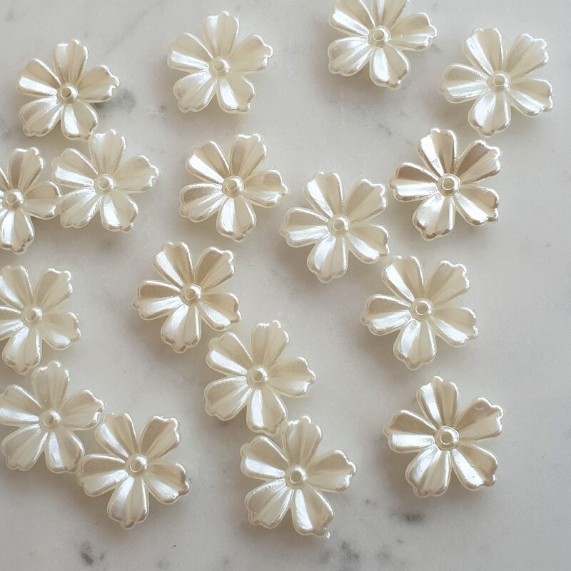 Pearl Paper Flowers - Etsy