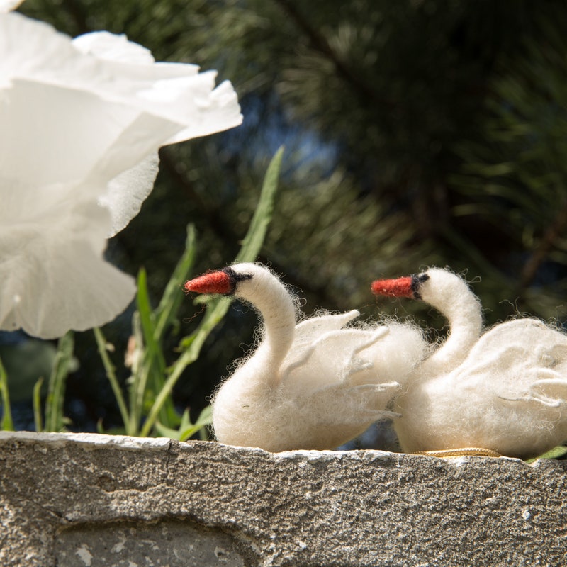 Felt Swan - Etsy