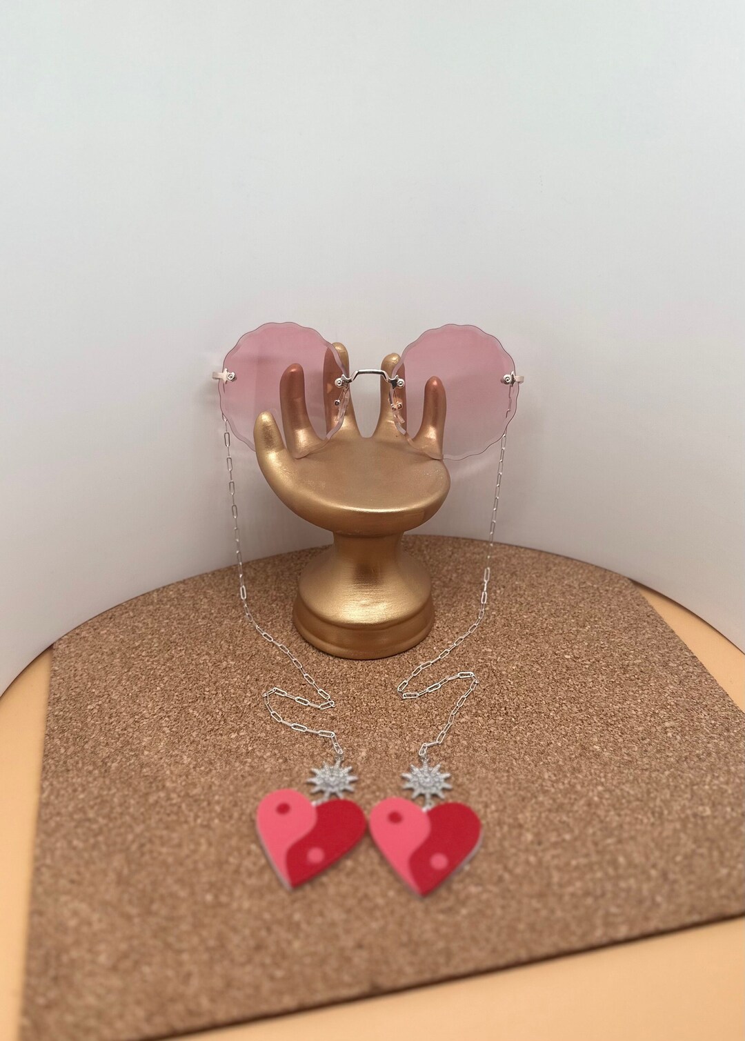 Armless Light Pink Ombre Scalloped Chain Sunglasses Silver Paper Clip ...