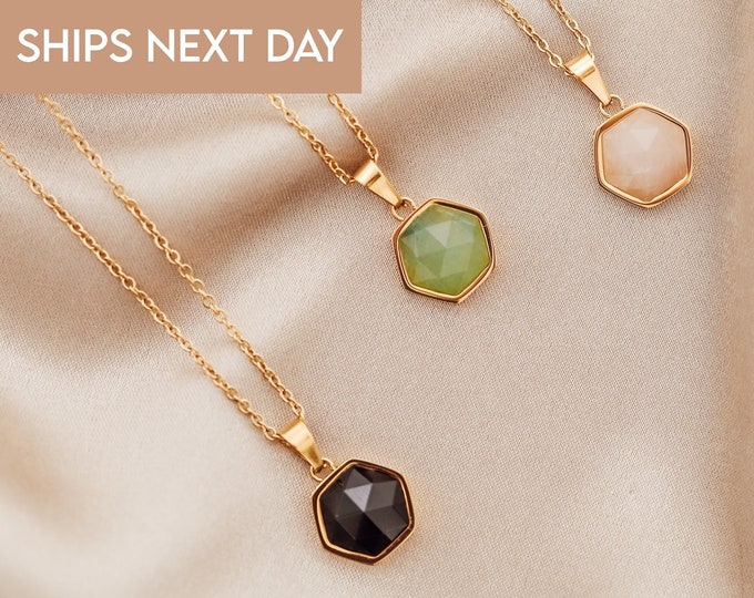 Rotating Frame Necklace / Choose Your Color: Matte-black or Silver ...