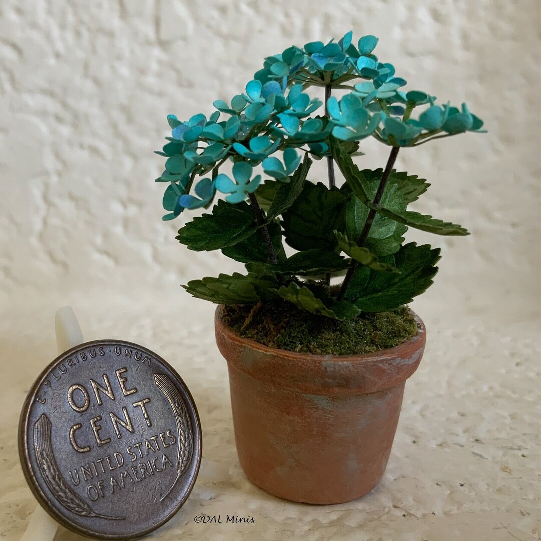 1:12 Scale Blue Hydrangeas, Terra Cotta Garden Pot - Etsy