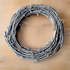 30cm Round Willow Wreath Base in Light Brown for Wreath Making, Year ...