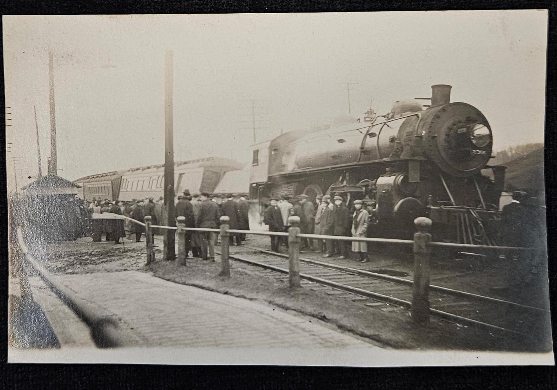 RPPC- Train Wreck With Crowd of Men Observing- 1915 Real Photo Postcard ...