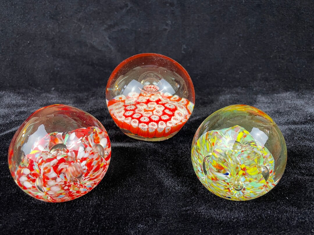 Decorative Glass Paperweights: Isco Glass Japan, Ucagco Glass Japan ...