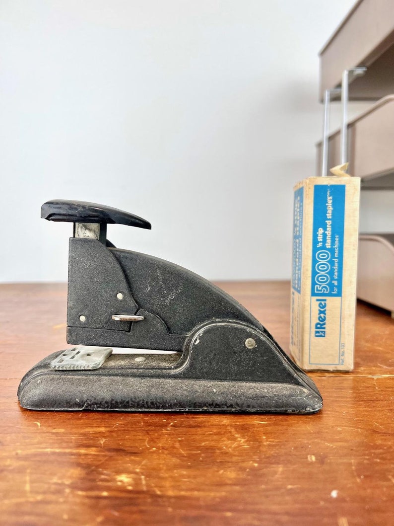 Wonderful Vintage Speed Products Stapler With Vintage Rexel Staples in ...