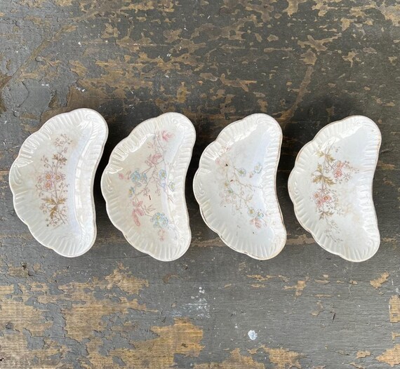 Set of 4 Beautifully Stained & Crazed Vintage Bone Dishes / - Etsy