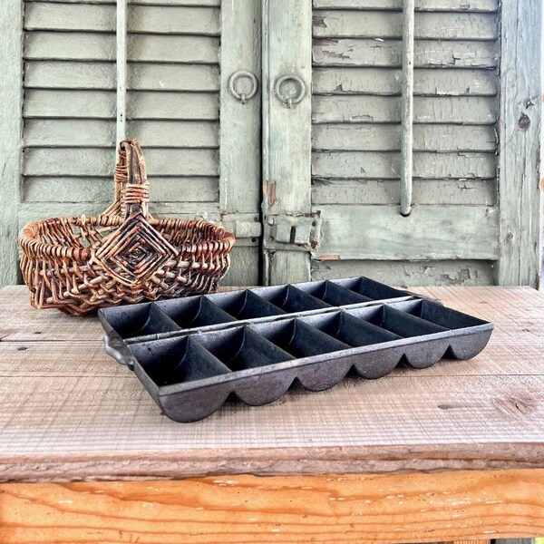 Cast Iron French Loaf Pan - Etsy