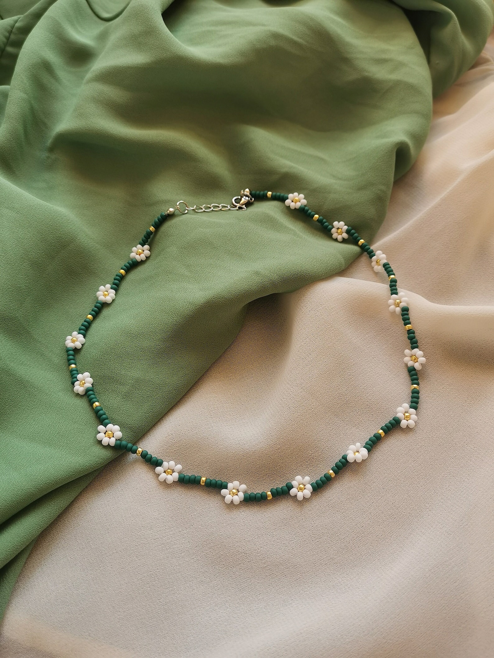 Beaded Daisy Necklace Beaded Flower Jewelry Choker Beaded - Etsy