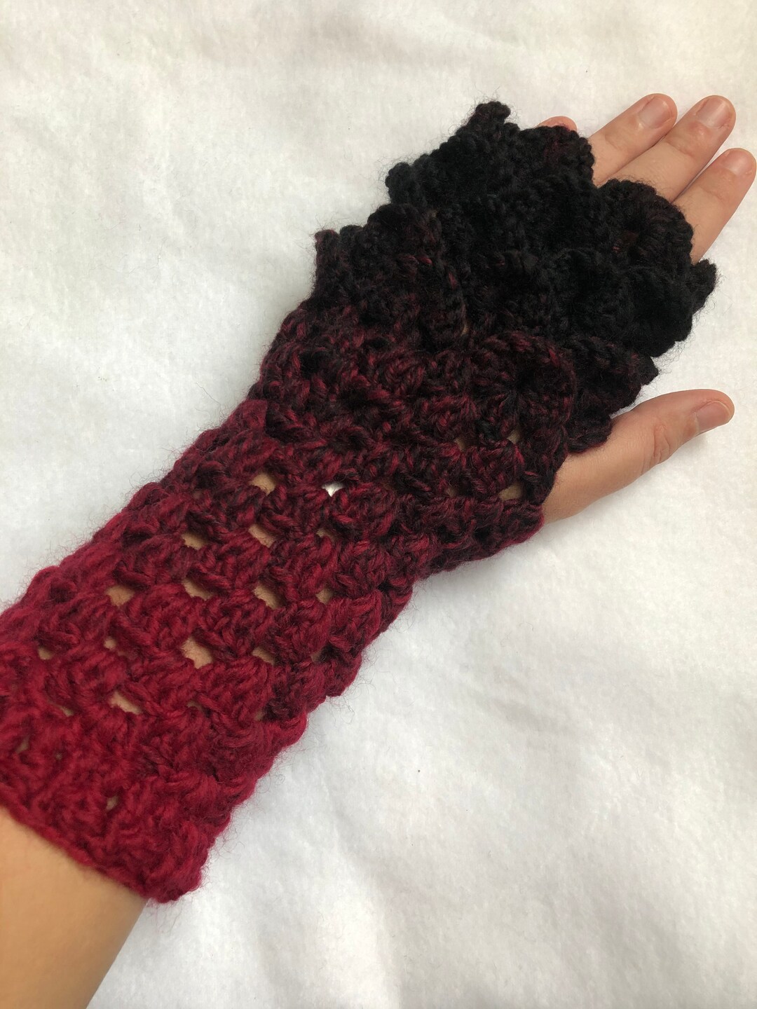 Color Options! Fingerless Dragon Scale Gloves - Etsy