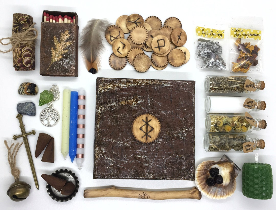 Deluxe Norse Bind Rune Travel Altar Kit Viking Portable Alter Box ...