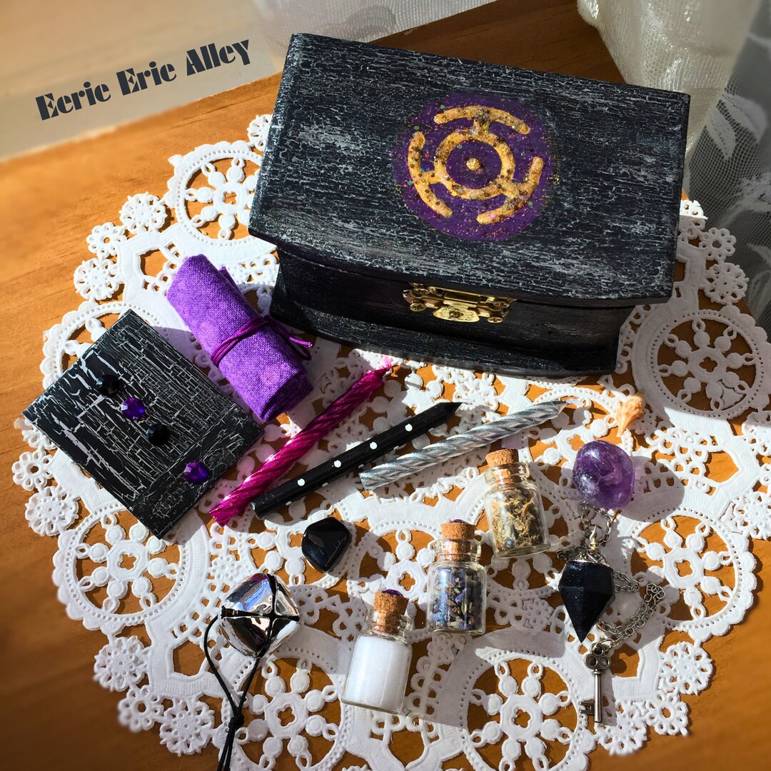 Hecate's Wheel Altar Kit & Box Travel Pocket Alter Set Hekate Occult ...