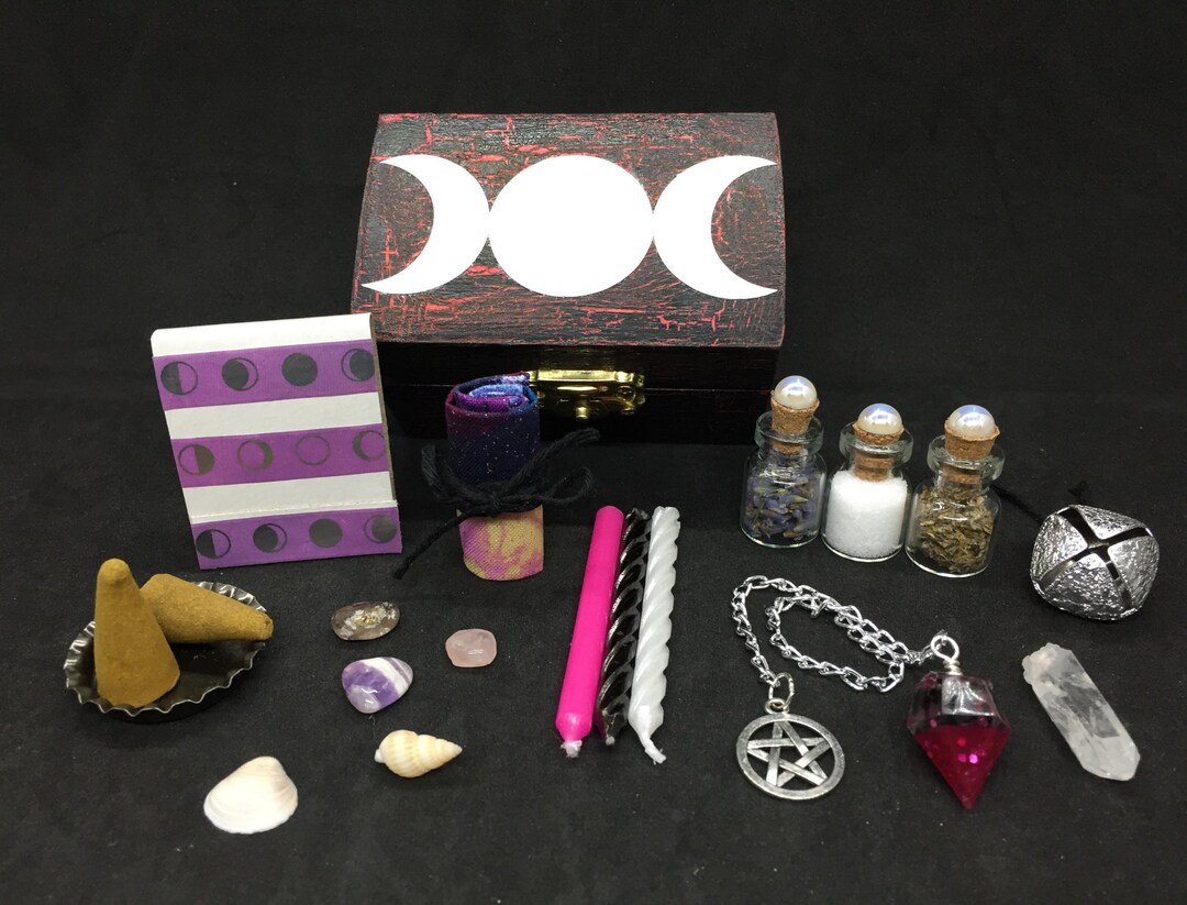 Triple Moon Goddess Mini Altar Kit: Witchcraft Set With Crystals ...
