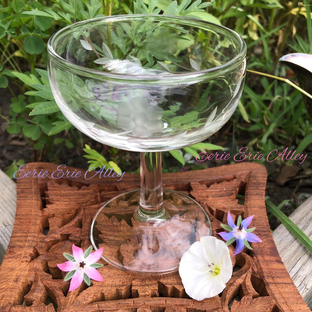 Vintage Floral Chalice Fairy Altar Offering Cup Flowery Crystal Goblet ...