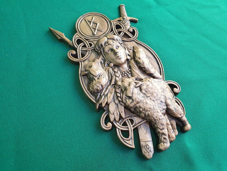Freya, Goddess of Love and Fertility, Norse Mythology, Celtic Wood ...