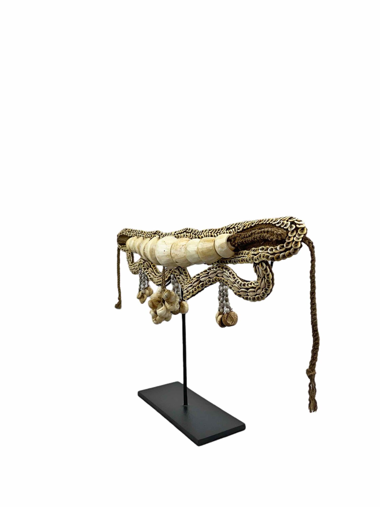 SEASHELL BELT DECOR, Interior Statement Belt, Traditionally Papuan ...