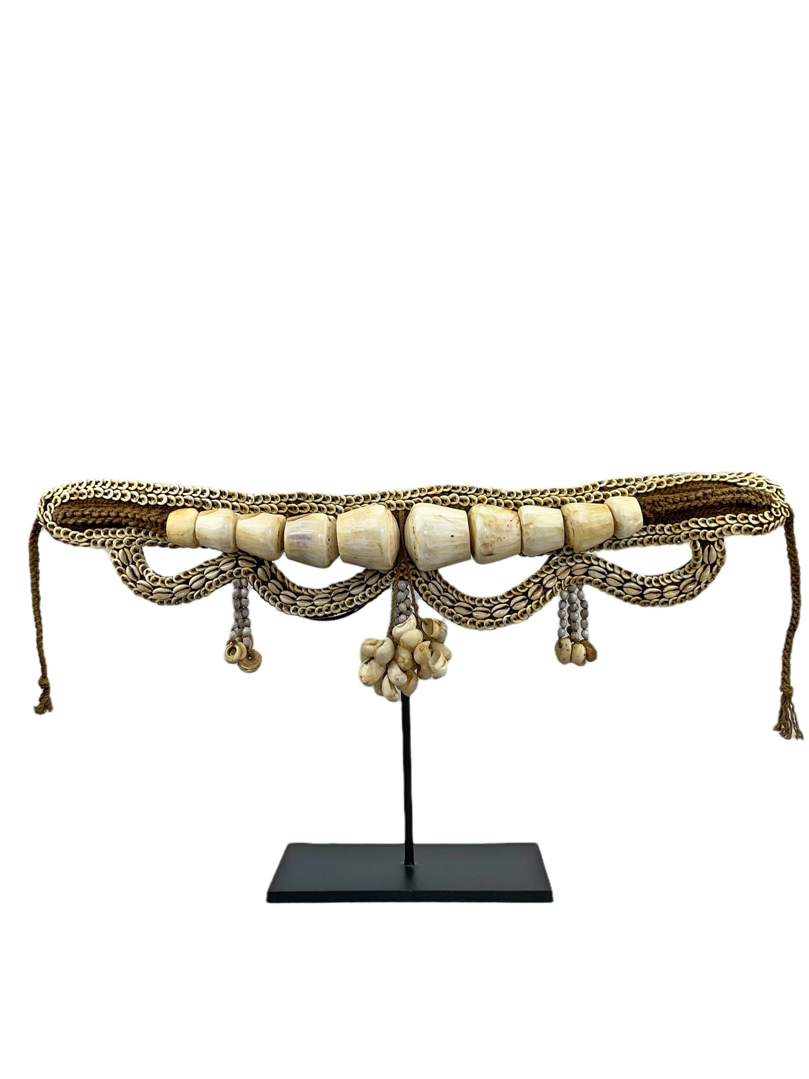 SEASHELL BELT DECOR, Interior Statement Belt, Traditionally Papuan ...