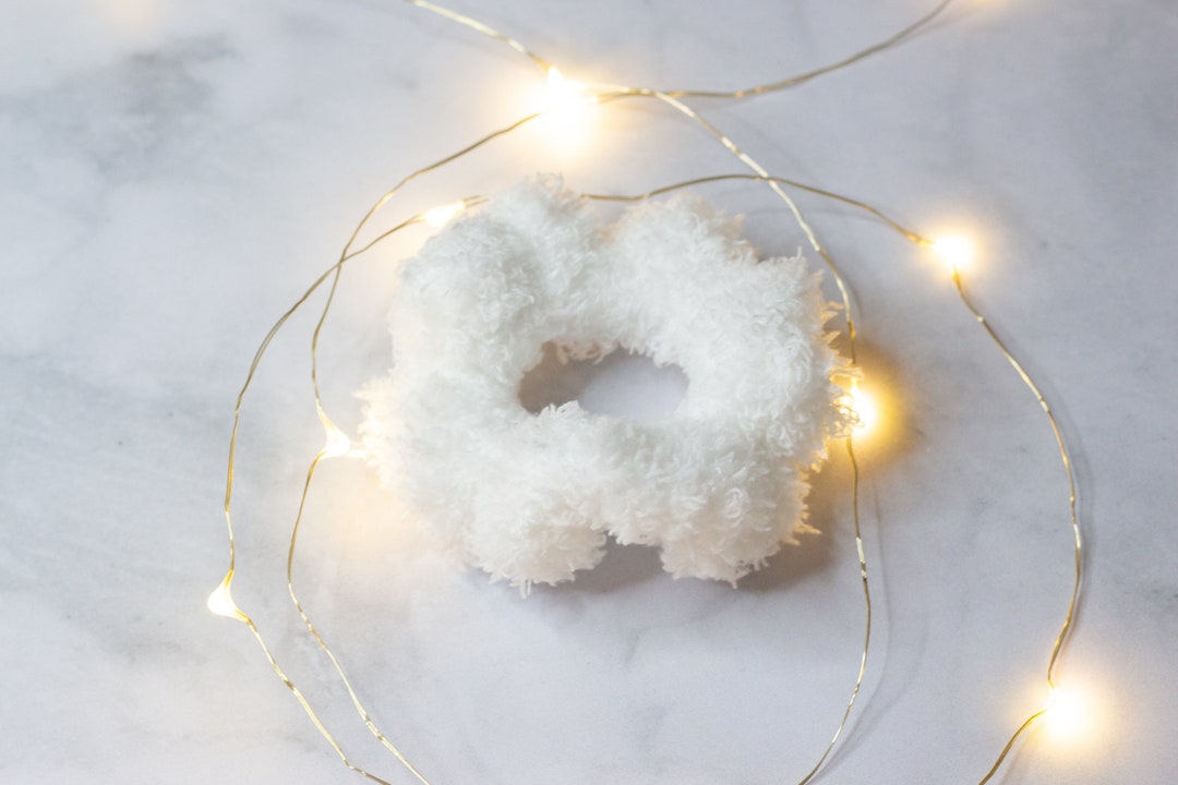 Crochet Fluffy Scrunchie, Crochet Scrunchie, White Fuzzy Scrunchie ...