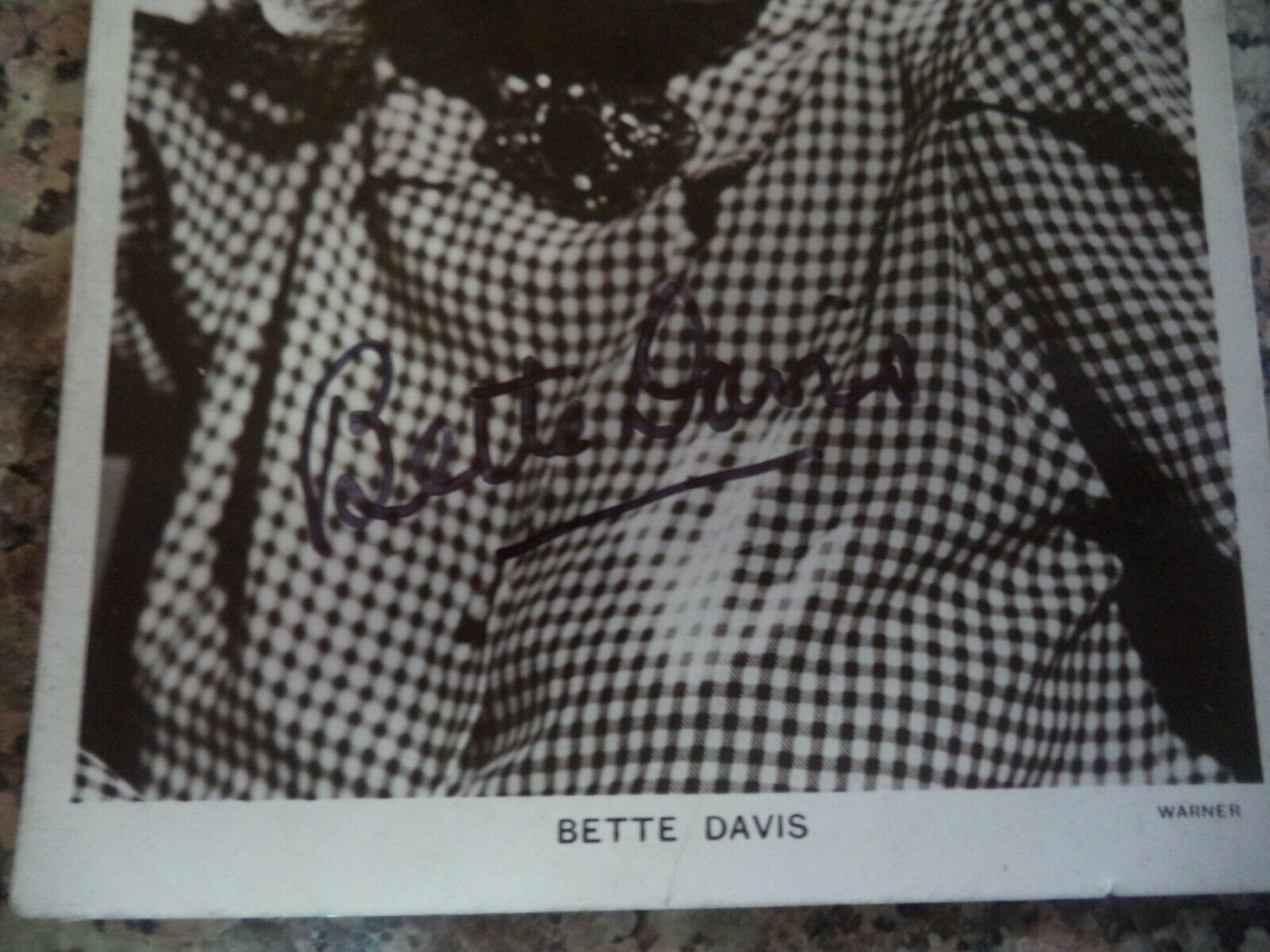BETTE DAVIS 1908 1989 Autograph, Hand Signed on a PICTUREGOER Photo ...