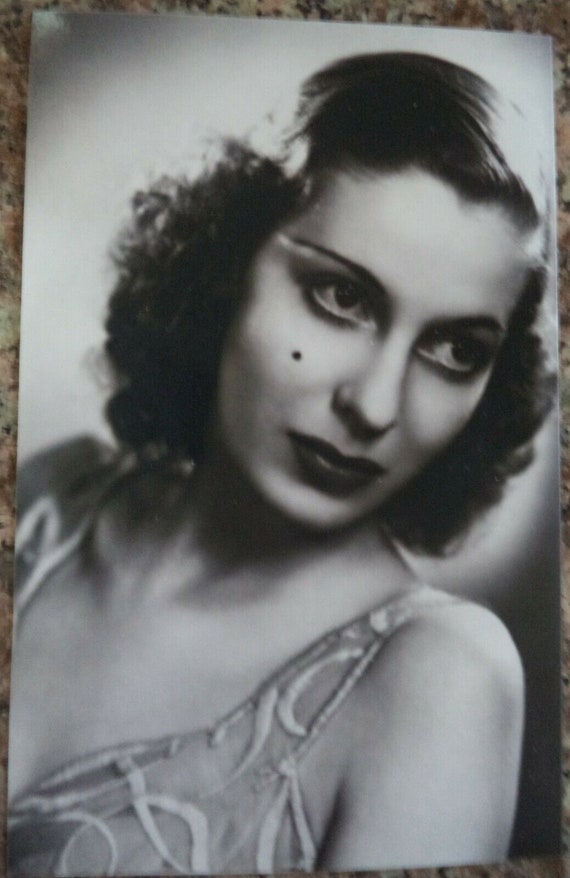 Valerie Hobson Bride Of Frankenstein