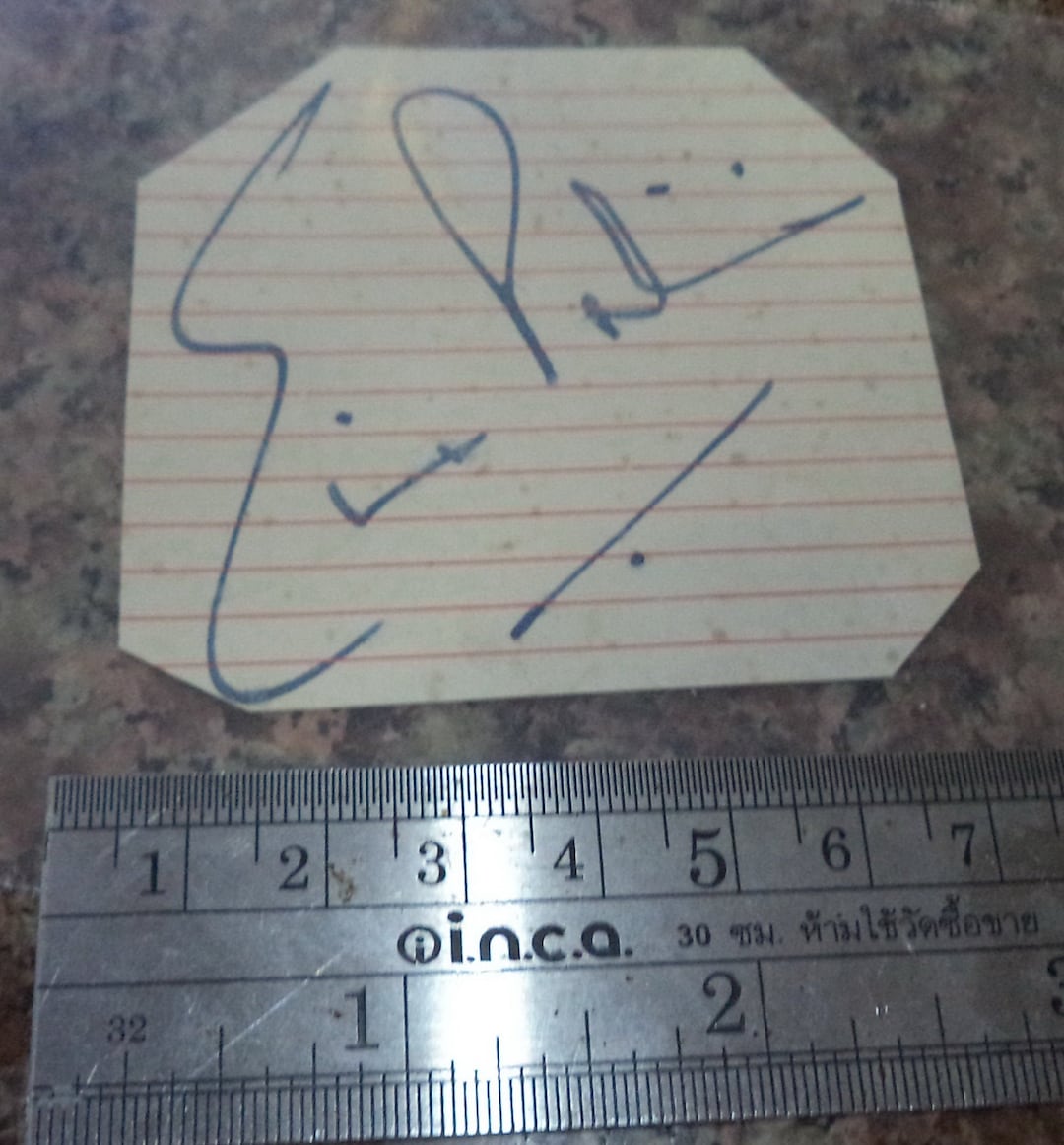 ERIC PORTER (1928 - 1995) Autograph, Hand Signed Cut Page - Etsy